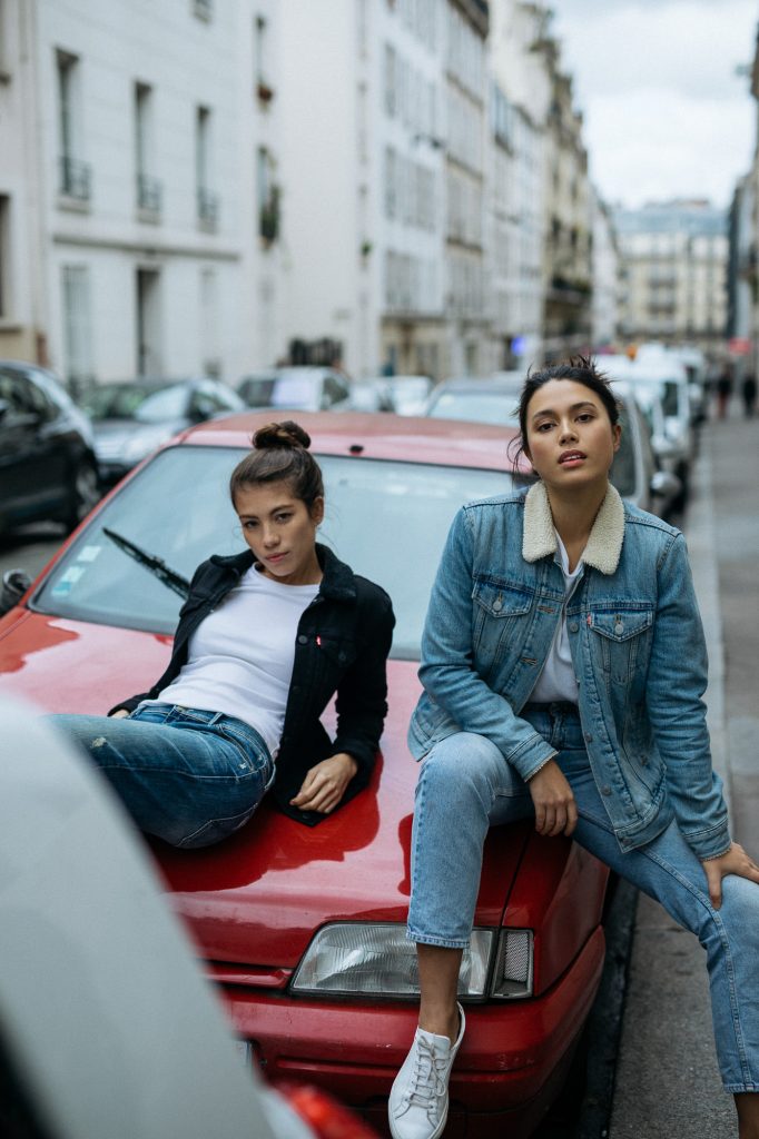 Look At Me Now : Maeva et Claire par Pierre Turtaut (exclusif)