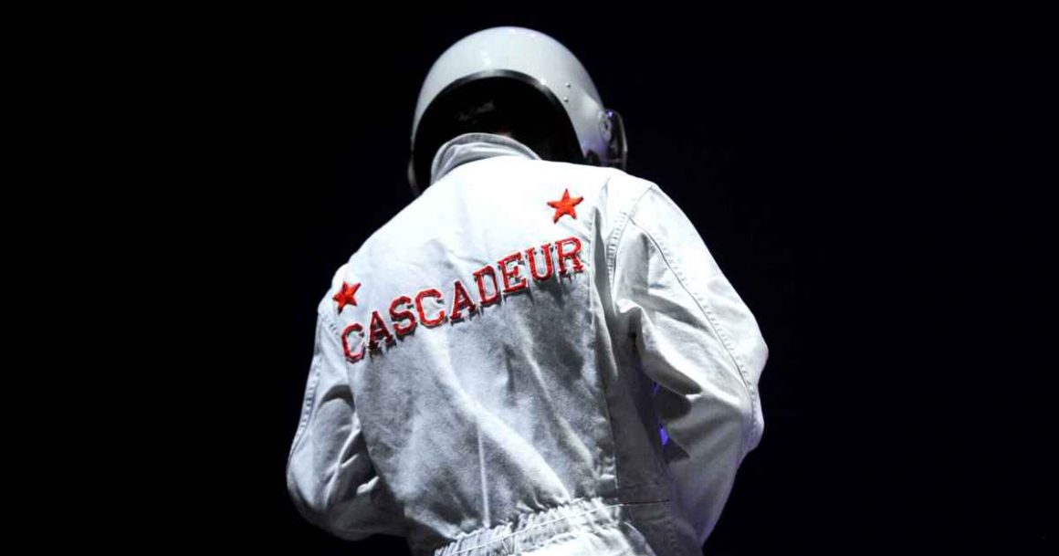 Cascadeur : retour réussi avec 'Turn To Dust'