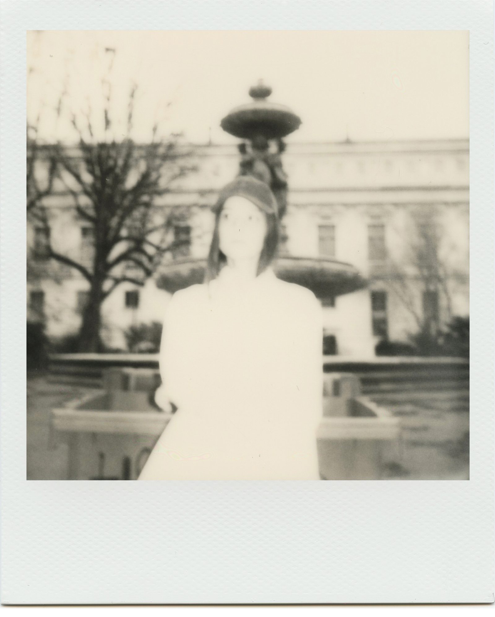 A Day With Clara Bergès (exclusif)