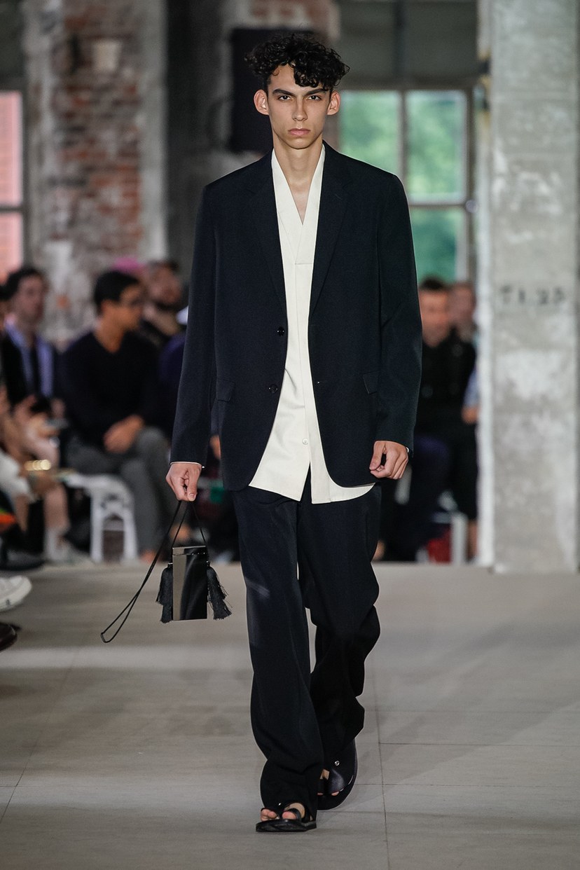 Jil Sander : 3 looks repérés sur le défilé homme printemps-été 2020
