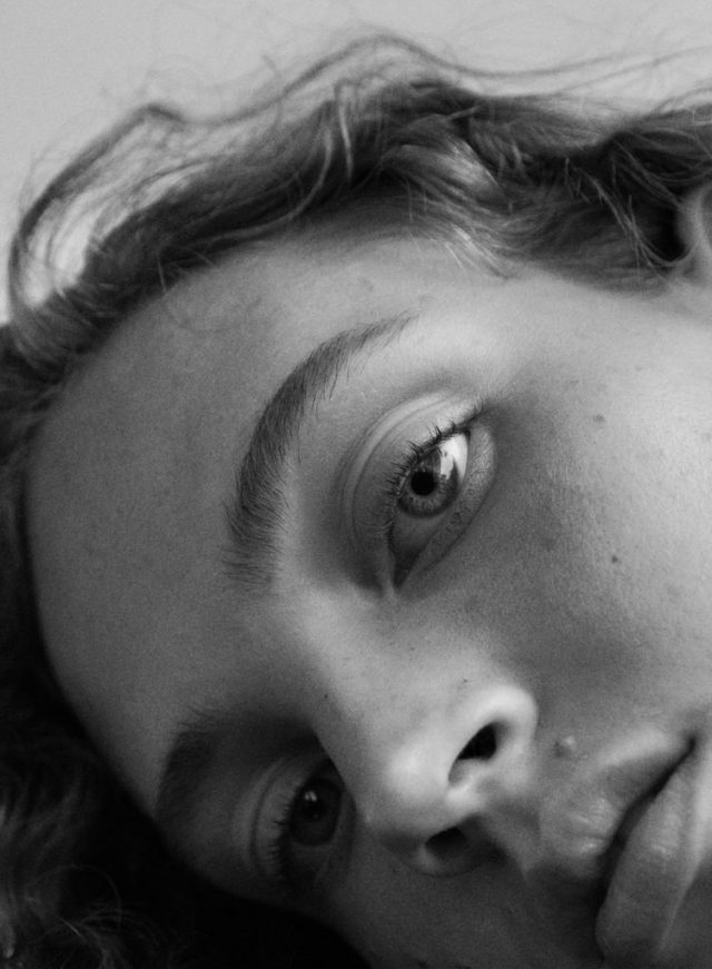 Adrienne Juliger par Frida Marklund