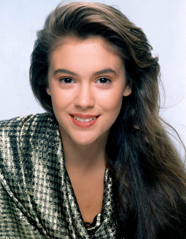 A Guide To Cool : Alyssa Milano