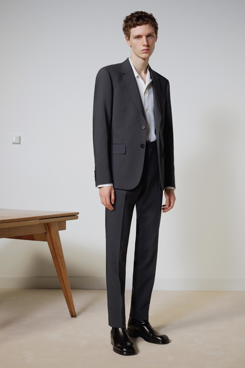 Sandro : le minimalisme à son paroxysme