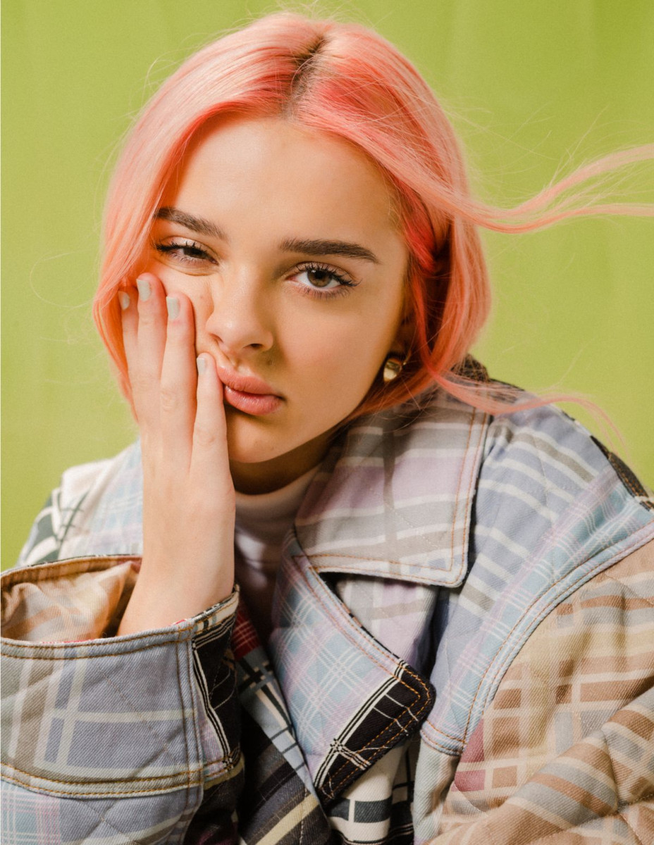 A Guide To Cool : Charlotte Lawrence