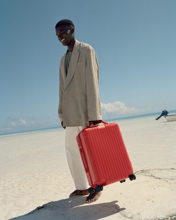 Rimowa s'inspire de la Tanzanie pour sa nouvelle capsule Essential
