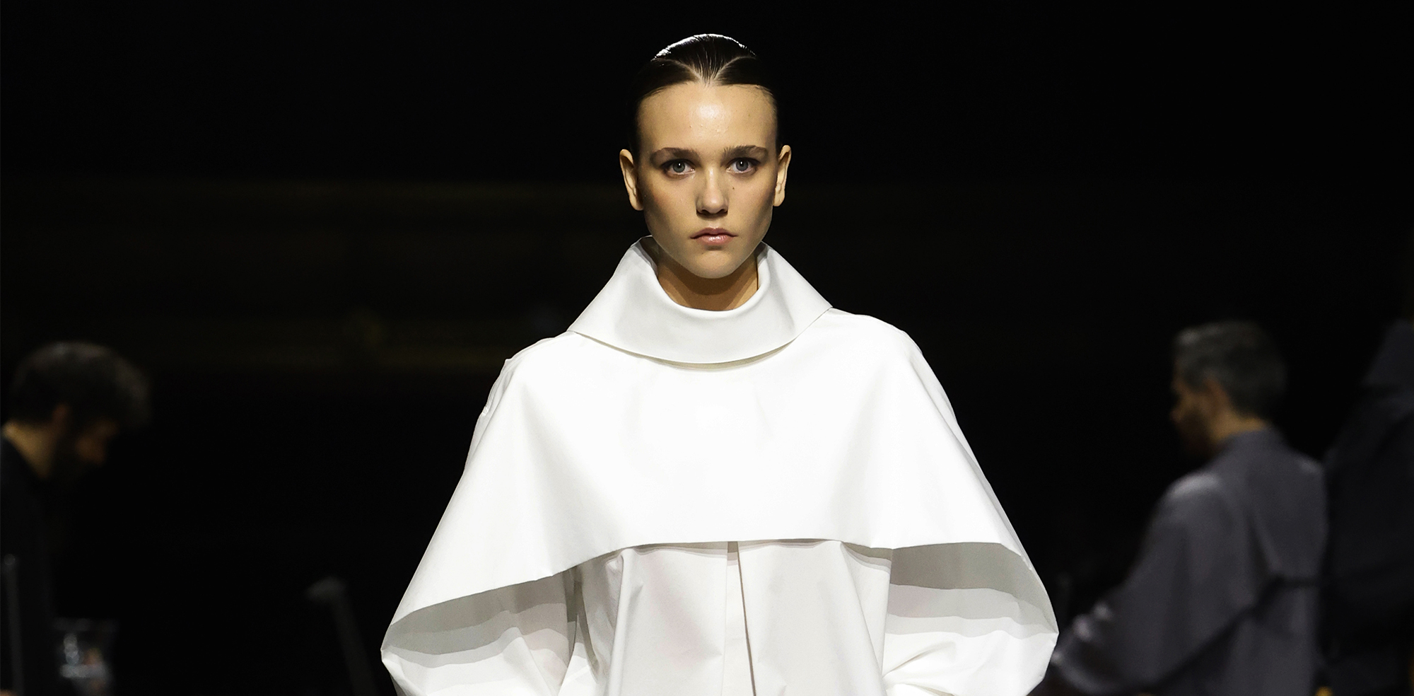 issey-miyake-fw23-runway-folkr-cover - Folkr | Mode, lifestyle, art ...