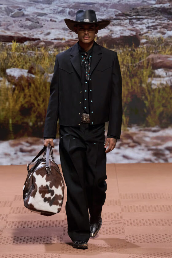 Louis Vuitton : le rodéo de Pharrell Williams